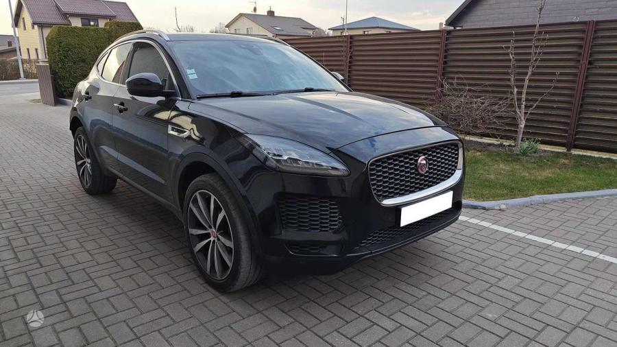 Black Jaguar E-Pace 2018 in Kaunas, with an engine capacity of 2.00 L and mileage of 144 thousand km for 9999 €, photo 3 on AUTOMOTO.COM.LV