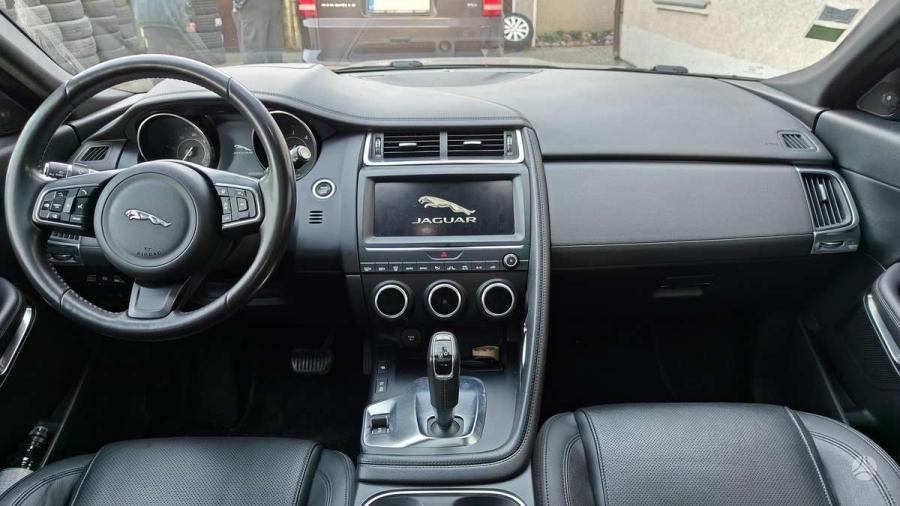 Black Jaguar E-Pace 2018 in Kaunas, with an engine capacity of 2.00 L and mileage of 144 thousand km for 9999 €, photo 5 on AUTOMOTO.COM.LV