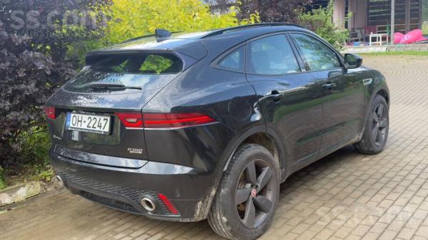 Jaguar E-Pace 2018 Rīga vietnē Melns Jaguar E-Pace 2018 Rīga, ar dzinēja tilpumu 2.00 L un nobraukumu 117 tūkst. km par 10000 €, foto 3 vietnē AUTOMOTO.COM.LV