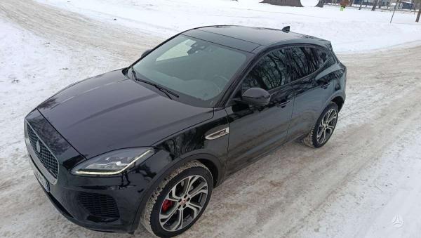 Melns Jaguar E-Pace 2019 Tauragė, ar dzinēja tilpumu 2.00 L un nobraukumu 130 tūkst. km par 15500 €, foto 1 vietnē AUTOMOTO.COM.LV