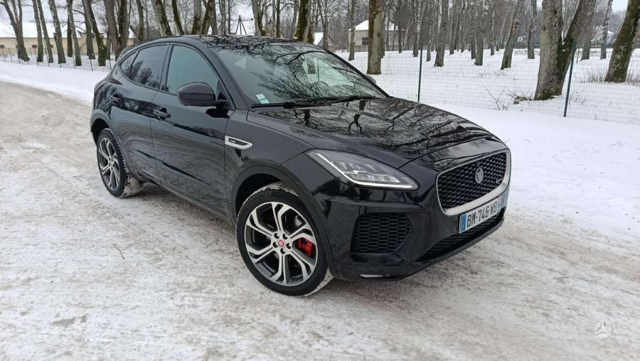 Melns Jaguar E-Pace 2019 Tauragė, ar dzinēja tilpumu 2.00 L un nobraukumu 130 tūkst. km par 15500 €, foto 3 vietnē AUTOMOTO.COM.LV