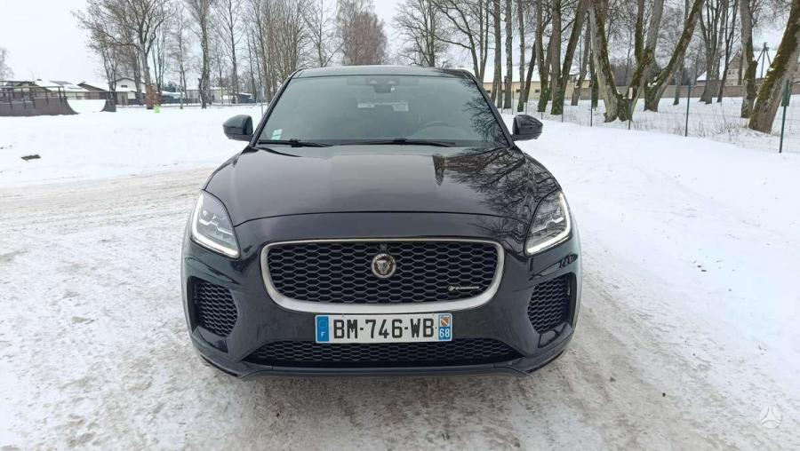 Melns Jaguar E-Pace 2019 Tauragė, ar dzinēja tilpumu 2.00 L un nobraukumu 130 tūkst. km par 15500 €, foto 5 vietnē AUTOMOTO.COM.LV