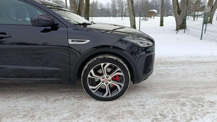 Melns Jaguar E-Pace 2019 Tauragė, ar dzinēja tilpumu 2.00 L un nobraukumu 130 tūkst. km par 15500 €, foto 7 vietnē AUTOMOTO.COM.LV