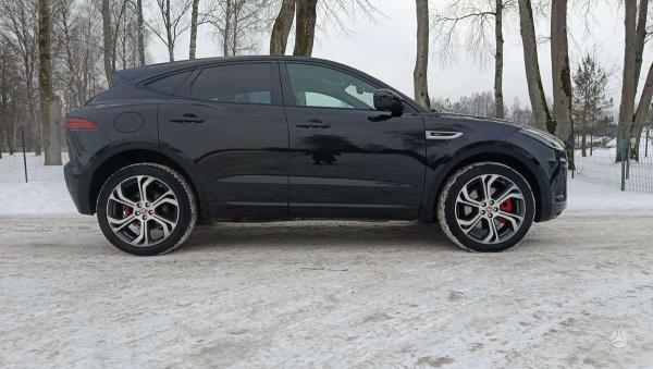 Melns Jaguar E-Pace 2019 Tauragė, ar dzinēja tilpumu 2.00 L un nobraukumu 130 tūkst. km par 15500 €, foto 9 vietnē AUTOMOTO.COM.LV