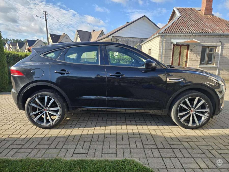 Black Jaguar E-Pace 2019 in Ukmerge, with an engine capacity of 2.00 L and mileage of 167 thousand km for 8950 €, photo 4 on AUTOMOTO.COM.LV