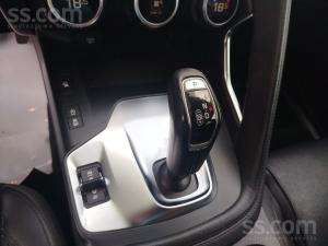 Black Jaguar E-Pace 2019 in Riga, with an engine capacity of 2.00 L and mileage of 209 thousand km for 9900 €, photo 10 on AUTOMOTO.COM.LV