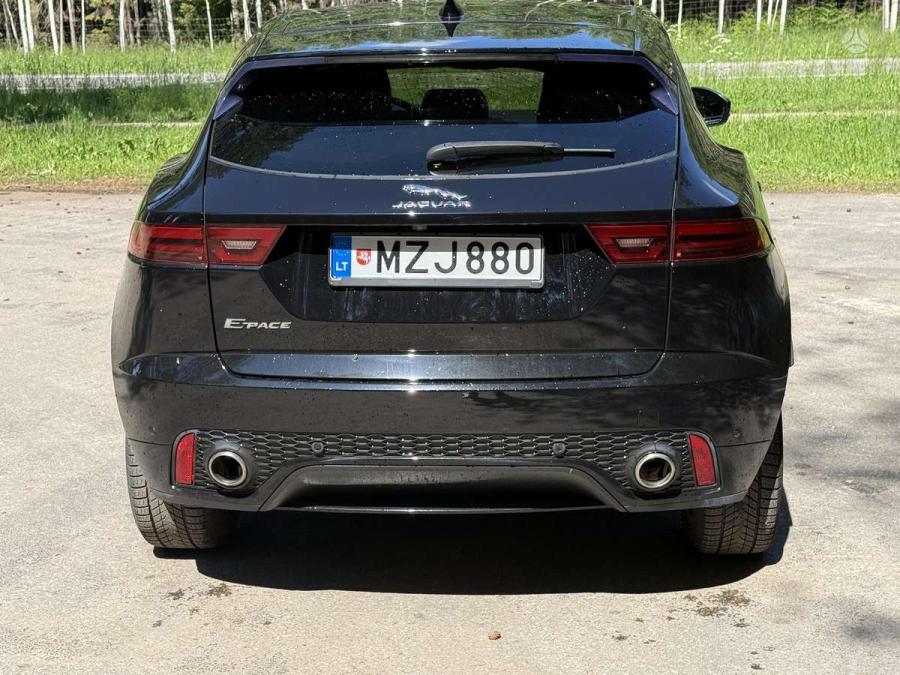 Black Jaguar E-Pace 2019 in Vilnius, with an engine capacity of 2.00 L and mileage of 52 thousand km for 17000 €, photo 5 on AUTOMOTO.COM.LV