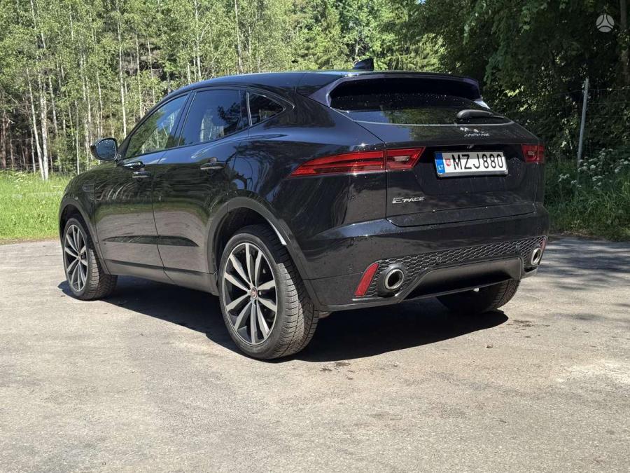 Black Jaguar E-Pace 2019 in Vilnius, with an engine capacity of 2.00 L and mileage of 52 thousand km for 17000 €, photo 8 on AUTOMOTO.COM.LV
