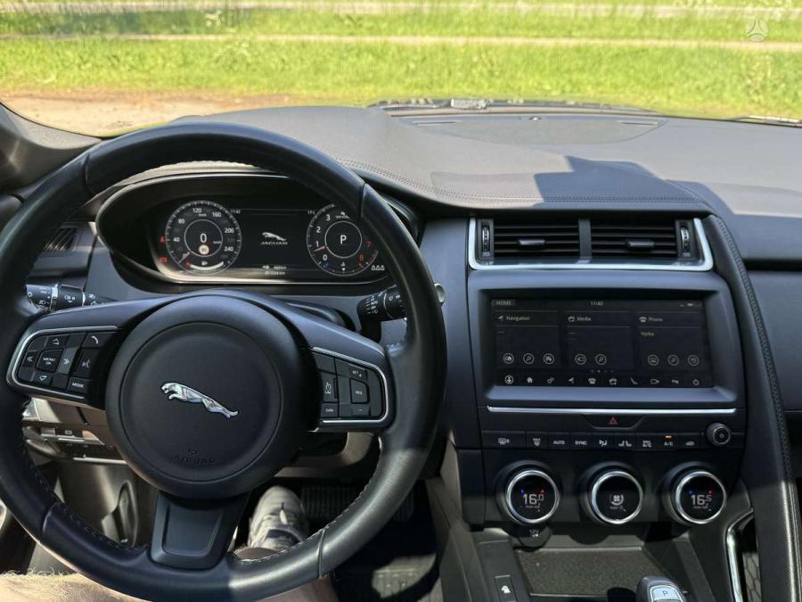 Black Jaguar E-Pace 2019 in Vilnius, with an engine capacity of 2.00 L and mileage of 52 thousand km for 17000 €, photo 12 on AUTOMOTO.COM.LV