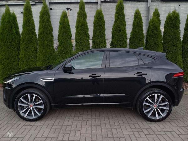 Jaguar E-Pace 2019 in Siauliai on AUTOMOTO.COM.LV Black Jaguar E-Pace 2019 in Siauliai, with an engine capacity of 2.00 L and mileage of 167 thousand km for 12950 €, photo 11 on AUTOMOTO.COM.LV