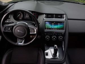 Черный Ягуар E-Pace 2019 в Шяуляй, объемом двигателя 2.00 л и пробегом 167 тыс. км за 12950 €, фото 14 на AUTOMOTO.COM.LV