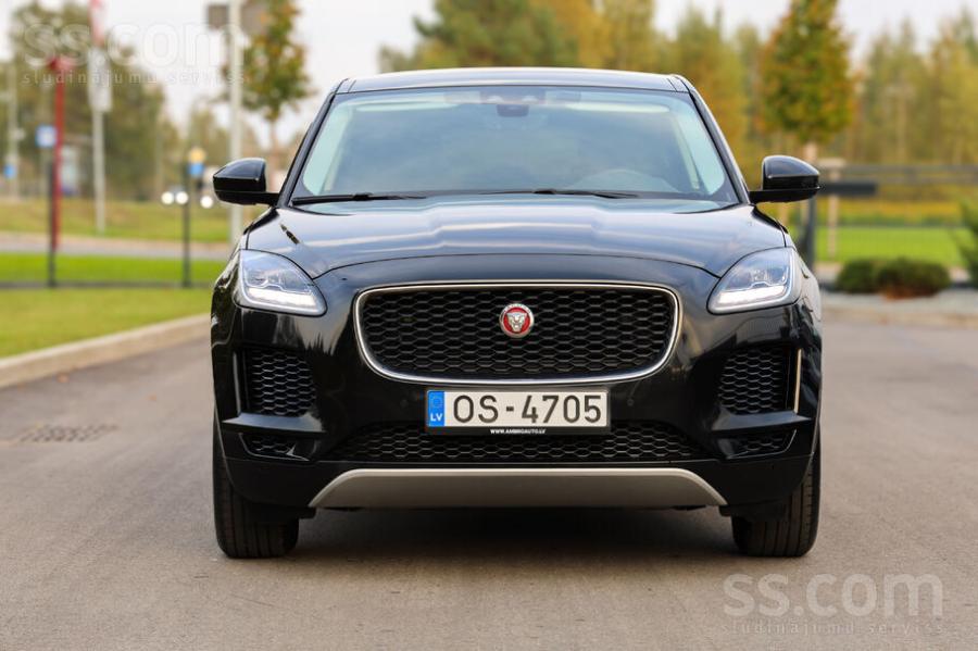 Black Jaguar E-Pace 2019 in Jelgava, with an engine capacity of 2.00 L and mileage of 193 thousand km for 13750 €, photo 3 on AUTOMOTO.COM.LV
