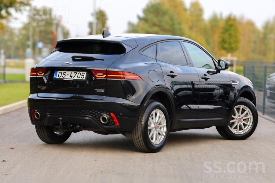 Black Jaguar E-Pace 2019 in Jelgava, with an engine capacity of 2.00 L and mileage of 193 thousand km for 13750 €, photo 6 on AUTOMOTO.COM.LV