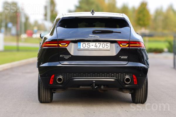 Melns Jaguar E-Pace 2019 Jelgava, ar dzinēja tilpumu 2.00 L un nobraukumu 193 tūkst. km par 13750 €, foto 7 vietnē AUTOMOTO.COM.LV