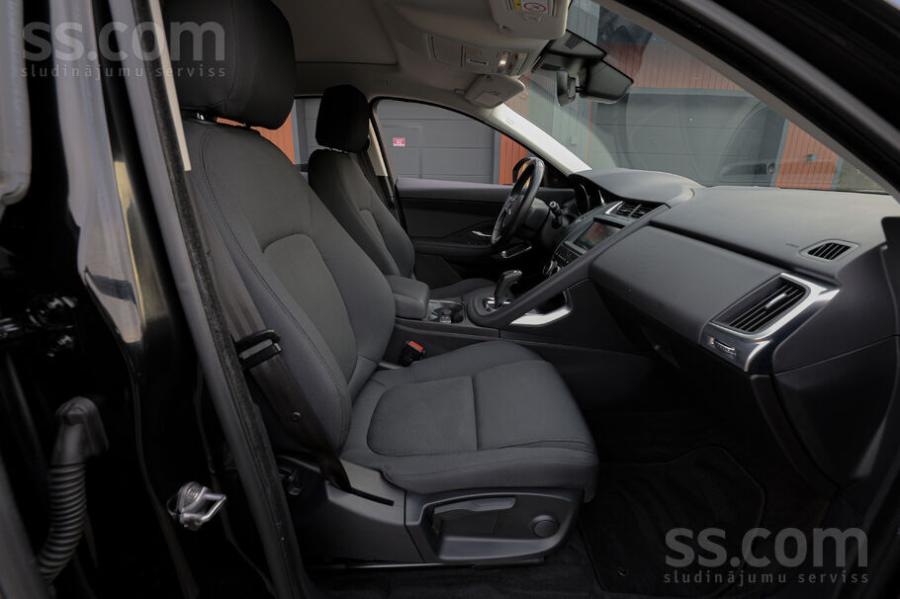 Black Jaguar E-Pace 2019 in Jelgava, with an engine capacity of 2.00 L and mileage of 193 thousand km for 13750 €, photo 12 on AUTOMOTO.COM.LV