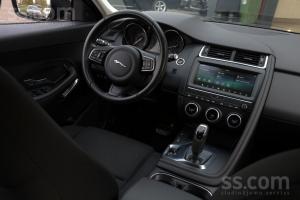 Black Jaguar E-Pace 2019 in Jelgava, with an engine capacity of 2.00 L and mileage of 193 thousand km for 13750 €, photo 13 on AUTOMOTO.COM.LV