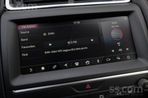 Black Jaguar E-Pace 2019 in Jelgava, with an engine capacity of 2.00 L and mileage of 193 thousand km for 13750 €, photo 16 on AUTOMOTO.COM.LV