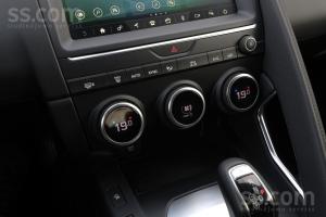 Black Jaguar E-Pace 2019 in Jelgava, with an engine capacity of 2.00 L and mileage of 193 thousand km for 13750 €, photo 20 on AUTOMOTO.COM.LV