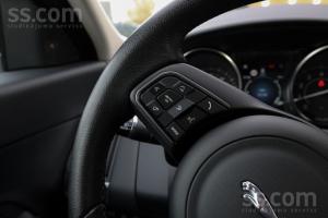 Black Jaguar E-Pace 2019 in Jelgava, with an engine capacity of 2.00 L and mileage of 193 thousand km for 13750 €, photo 24 on AUTOMOTO.COM.LV