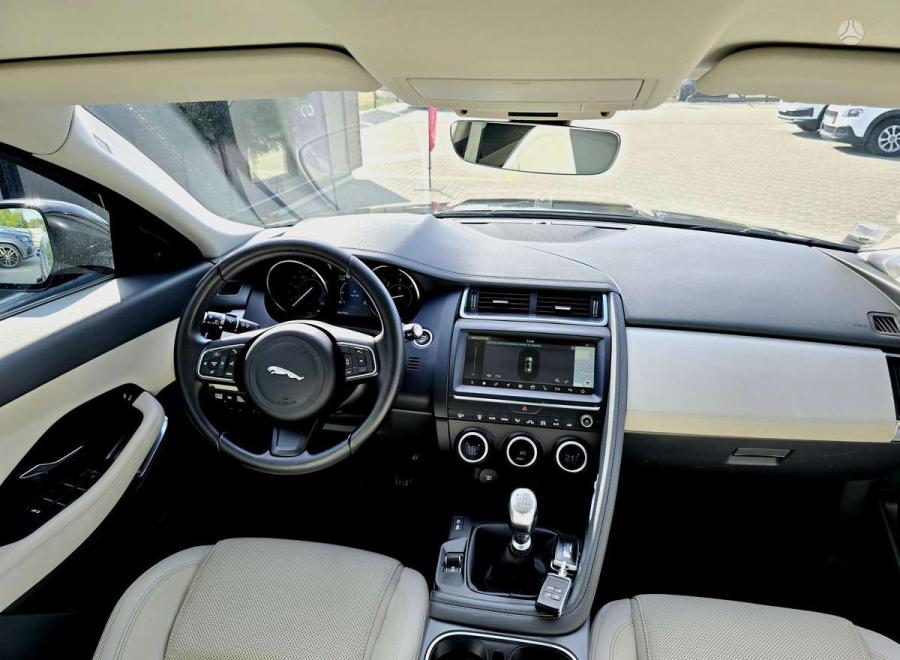 Black Jaguar E-Pace 2019 in Taurage, with an engine capacity of 2.00 L and mileage of 54 thousand km for 13400 €, photo 15 on AUTOMOTO.COM.LV