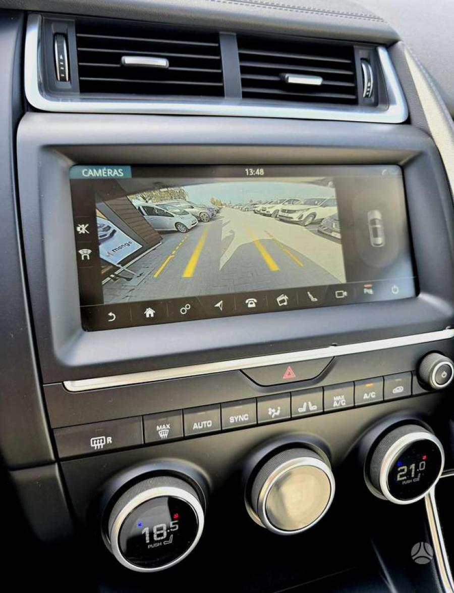 Black Jaguar E-Pace 2019 in Taurage, with an engine capacity of 2.00 L and mileage of 54 thousand km for 13400 €, photo 18 on AUTOMOTO.COM.LV