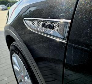 Black Jaguar E-Pace 2019 in Taurage, with an engine capacity of 2.00 L and mileage of 54 thousand km for 13400 €, photo 24 on AUTOMOTO.COM.LV