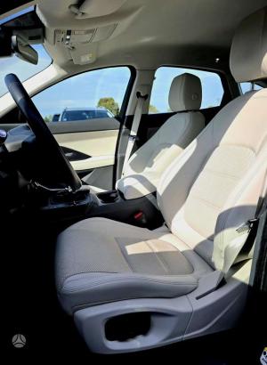 Black Jaguar E-Pace 2019 in Taurage, with an engine capacity of 2.00 L and mileage of 54 thousand km for 13400 €, photo 25 on AUTOMOTO.COM.LV