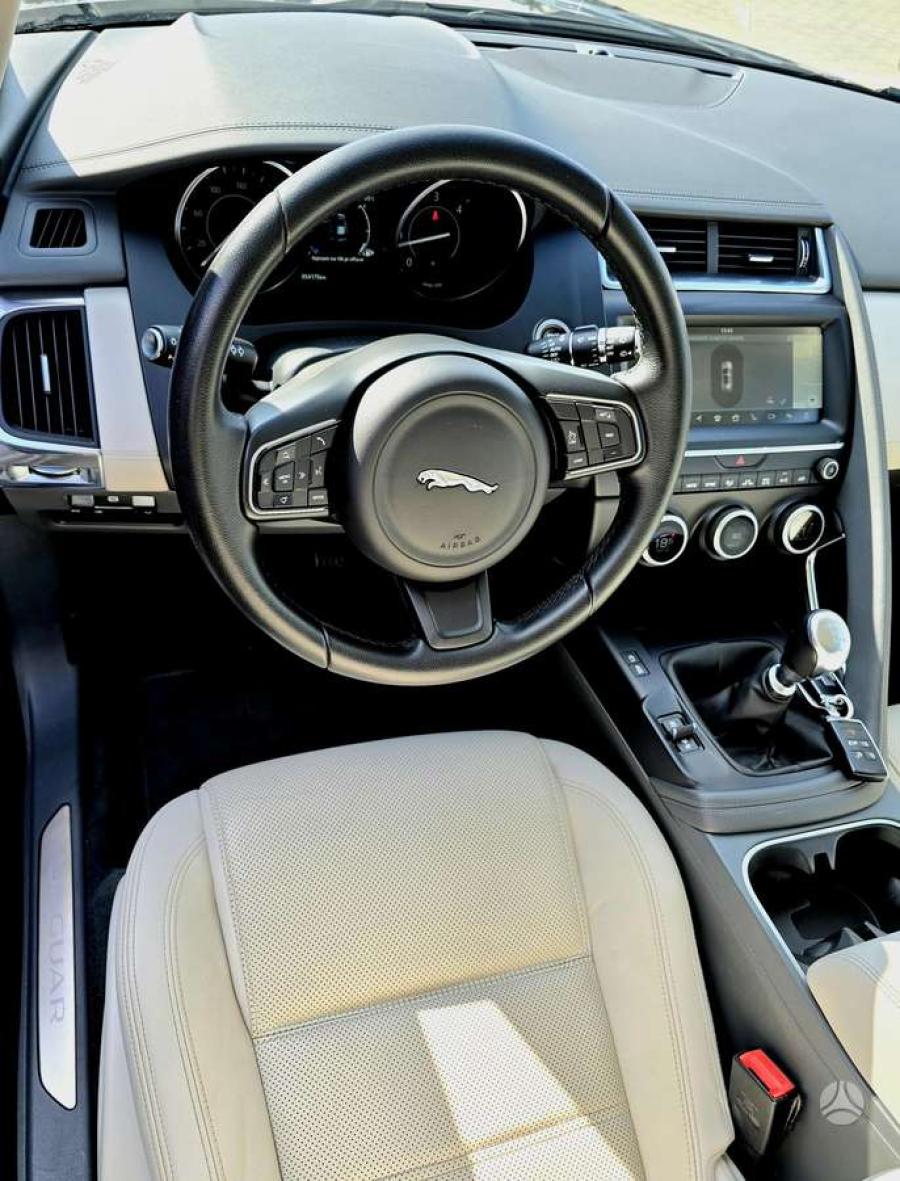 Black Jaguar E-Pace 2019 in Taurage, with an engine capacity of 2.00 L and mileage of 54 thousand km for 13400 €, photo 27 on AUTOMOTO.COM.LV