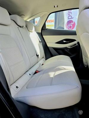 Black Jaguar E-Pace 2019 in Taurage, with an engine capacity of 2.00 L and mileage of 54 thousand km for 13400 €, photo 32 on AUTOMOTO.COM.LV