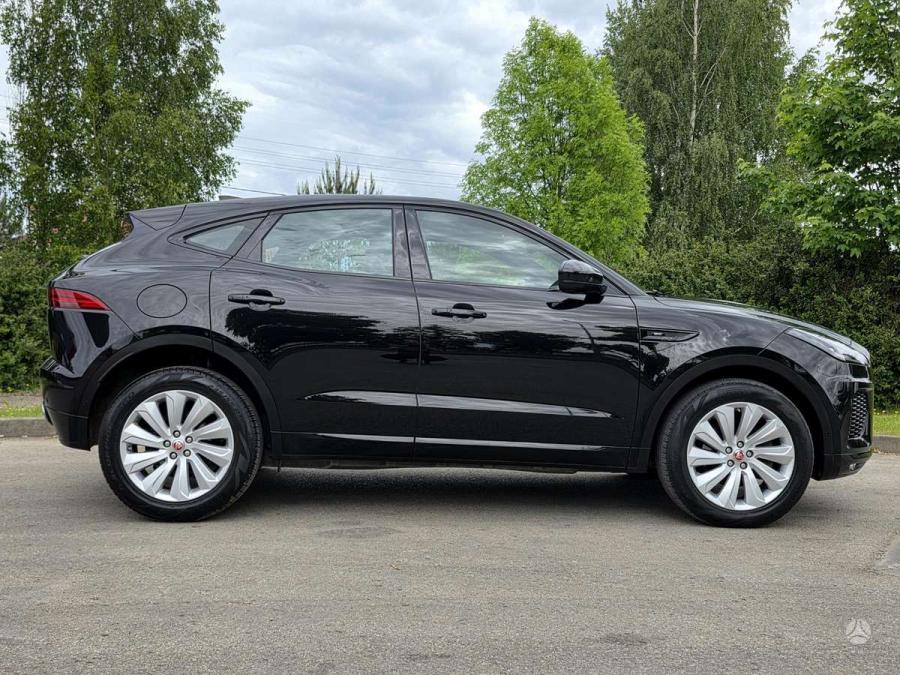 Melns Jaguar E-Pace 2020 Tauragė, ar dzinēja tilpumu 2.00 L un nobraukumu 160 tūkst. km par 13800 €, foto 5 vietnē AUTOMOTO.COM.LV