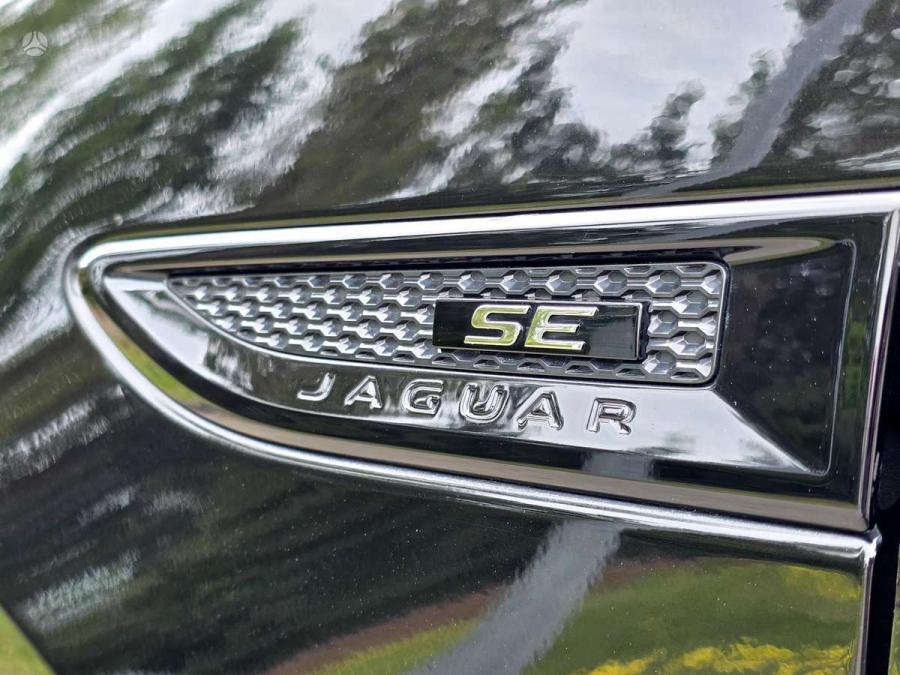 Melns Jaguar E-Pace 2020 Tauragė, ar dzinēja tilpumu 2.00 L un nobraukumu 160 tūkst. km par 13800 €, foto 52 vietnē AUTOMOTO.COM.LV