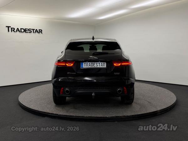 Melns Jaguar E-Pace 2019 Pērnava, ar dzinēja tilpumu 2.00 L un nobraukumu 155 tūkst. km par 19990 €, foto 6 vietnē AUTOMOTO.COM.LV
