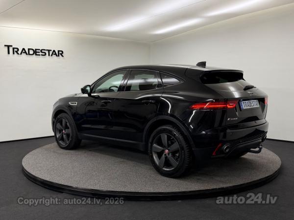 Melns Jaguar E-Pace 2019 Pērnava, ar dzinēja tilpumu 2.00 L un nobraukumu 155 tūkst. km par 19990 €, foto 7 vietnē AUTOMOTO.COM.LV