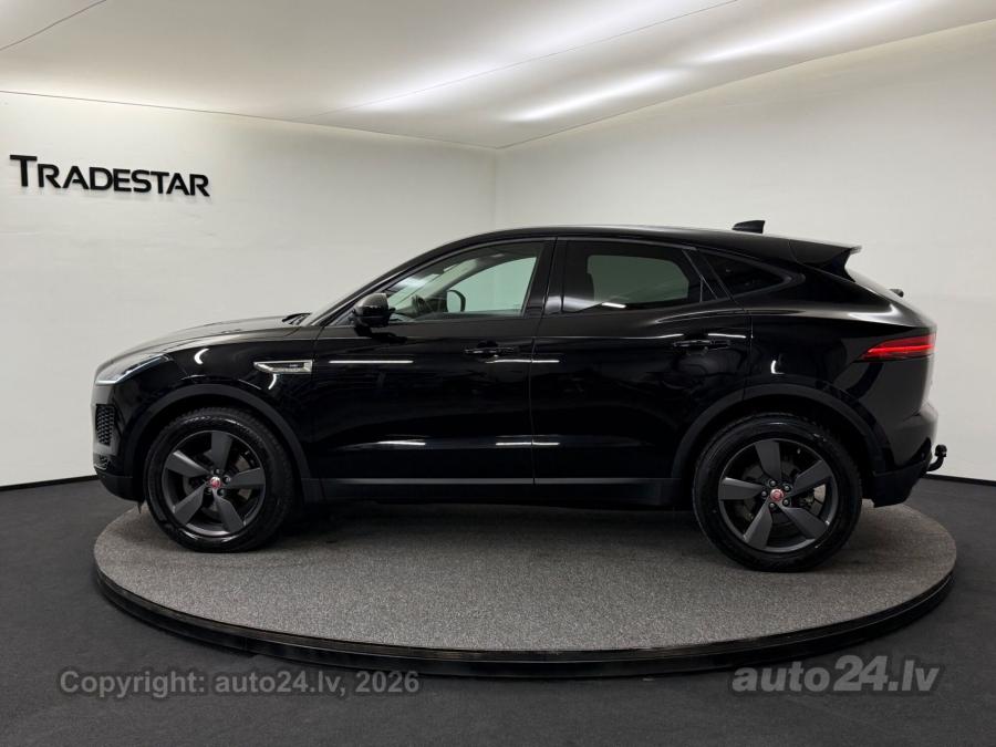 Melns Jaguar E-Pace 2019 Pērnava, ar dzinēja tilpumu 2.00 L un nobraukumu 155 tūkst. km par 19990 €, foto 9 vietnē AUTOMOTO.COM.LV