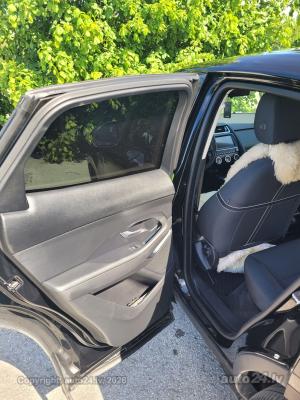 Melns Jaguar E-Pace 2019 Tallina, ar dzinēja tilpumu 2.00 L un nobraukumu 128 tūkst. km par 18500 €, foto 14 vietnē AUTOMOTO.COM.LV
