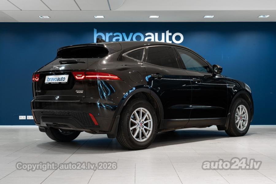 Melns Jaguar E-Pace 2019 Tallina, ar dzinēja tilpumu 2.00 L un nobraukumu 133 tūkst. km par 16990 €, foto 3 vietnē AUTOMOTO.COM.LV