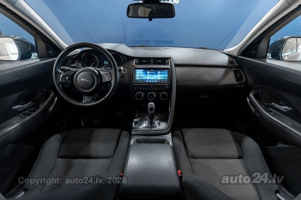 Melns Jaguar E-Pace 2019 Tallina, ar dzinēja tilpumu 2.00 L un nobraukumu 133 tūkst. km par 16990 €, foto 8 vietnē AUTOMOTO.COM.LV