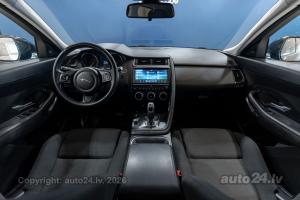 Melns Jaguar E-Pace 2019 Tallina, ar dzinēja tilpumu 2.00 L un nobraukumu 133 tūkst. km par 16990 €, foto 8 vietnē AUTOMOTO.COM.LV