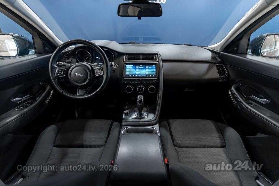 Melns Jaguar E-Pace 2019 Tallina, ar dzinēja tilpumu 2.00 L un nobraukumu 133 tūkst. km par 16990 €, foto 8 vietnē AUTOMOTO.COM.LV