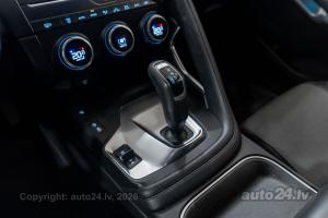 Melns Jaguar E-Pace 2019 Tallina, ar dzinēja tilpumu 2.00 L un nobraukumu 133 tūkst. km par 16990 €, foto 15 vietnē AUTOMOTO.COM.LV