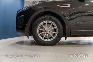 Melns Jaguar E-Pace 2019 Tallina, ar dzinēja tilpumu 2.00 L un nobraukumu 133 tūkst. km par 16990 €, foto 20 vietnē AUTOMOTO.COM.LV