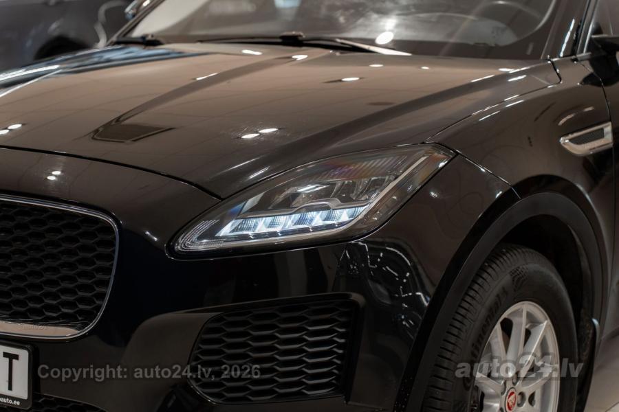 Melns Jaguar E-Pace 2019 Tallina, ar dzinēja tilpumu 2.00 L un nobraukumu 133 tūkst. km par 16990 €, foto 21 vietnē AUTOMOTO.COM.LV