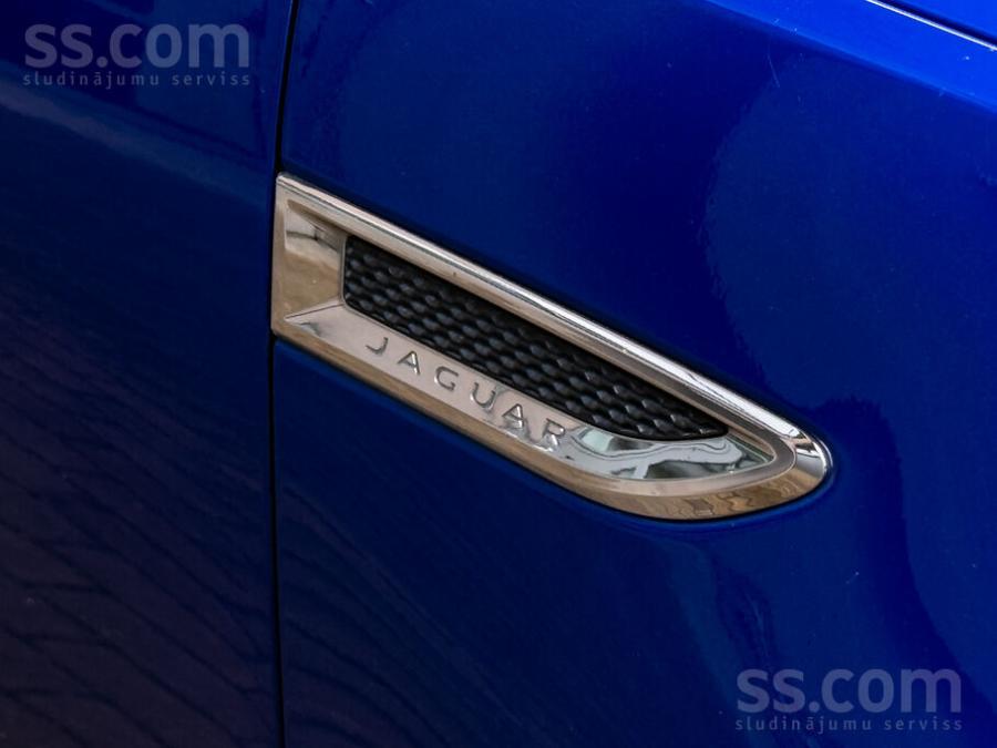 Синий Ягуар E-Pace 2018 в Рига, объемом двигателя 2.00 л и пробегом 105 тыс. км за 14900 €, фото 7 на AUTOMOTO.COM.LV