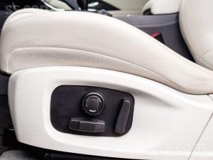 Синий Ягуар E-Pace 2018 в Рига, объемом двигателя 2.00 л и пробегом 105 тыс. км за 14900 €, фото 20 на AUTOMOTO.COM.LV