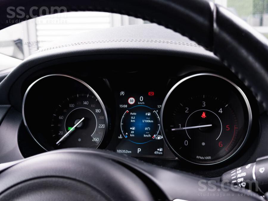 Синий Ягуар E-Pace 2018 в Рига, объемом двигателя 2.00 л и пробегом 105 тыс. км за 14900 €, фото 25 на AUTOMOTO.COM.LV