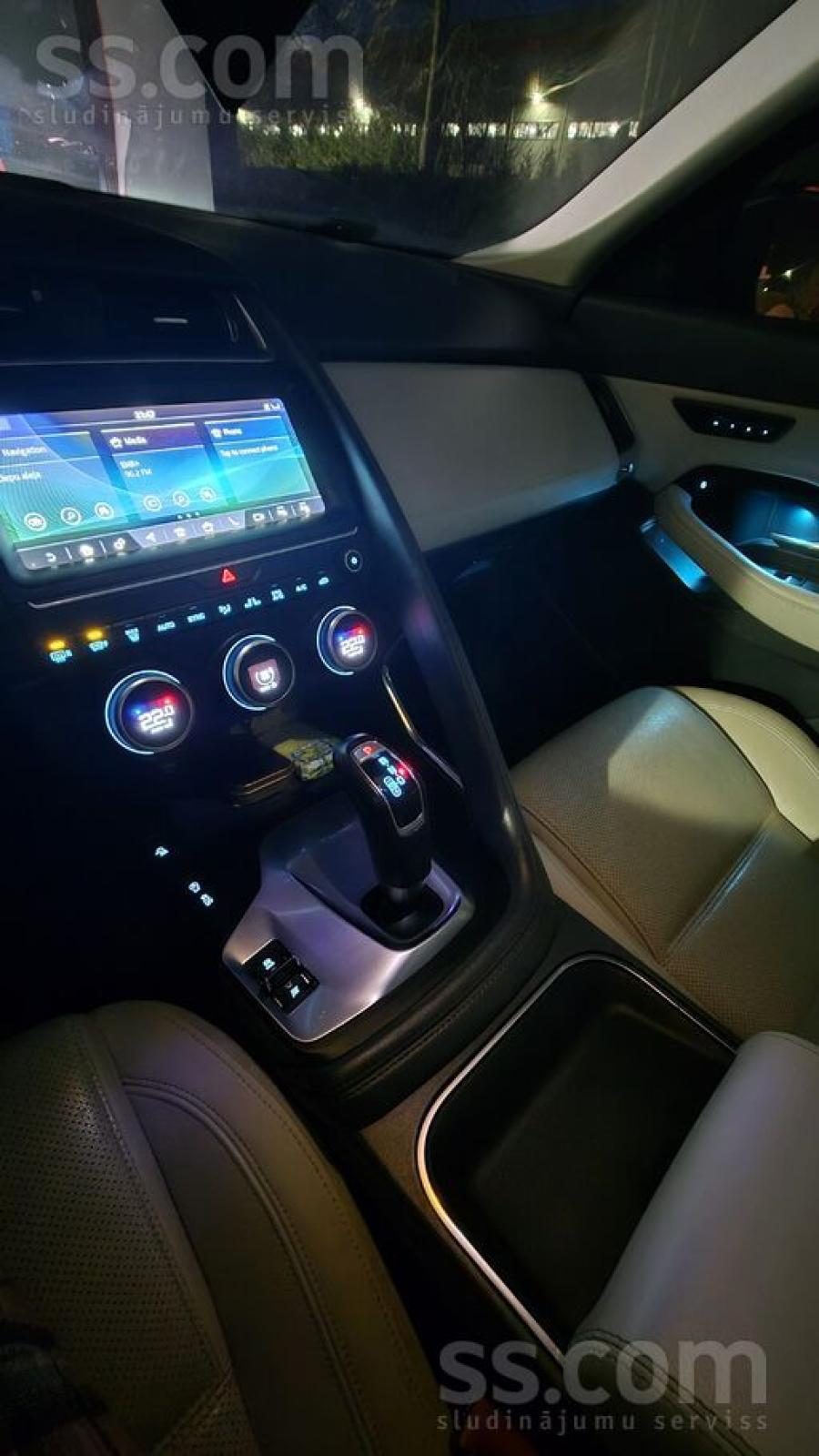 Blue Jaguar E-Pace 2018 in Riga, with an engine capacity of 2.00 L and mileage of 104 thousand km for 18500 €, photo 10 on AUTOMOTO.COM.LV