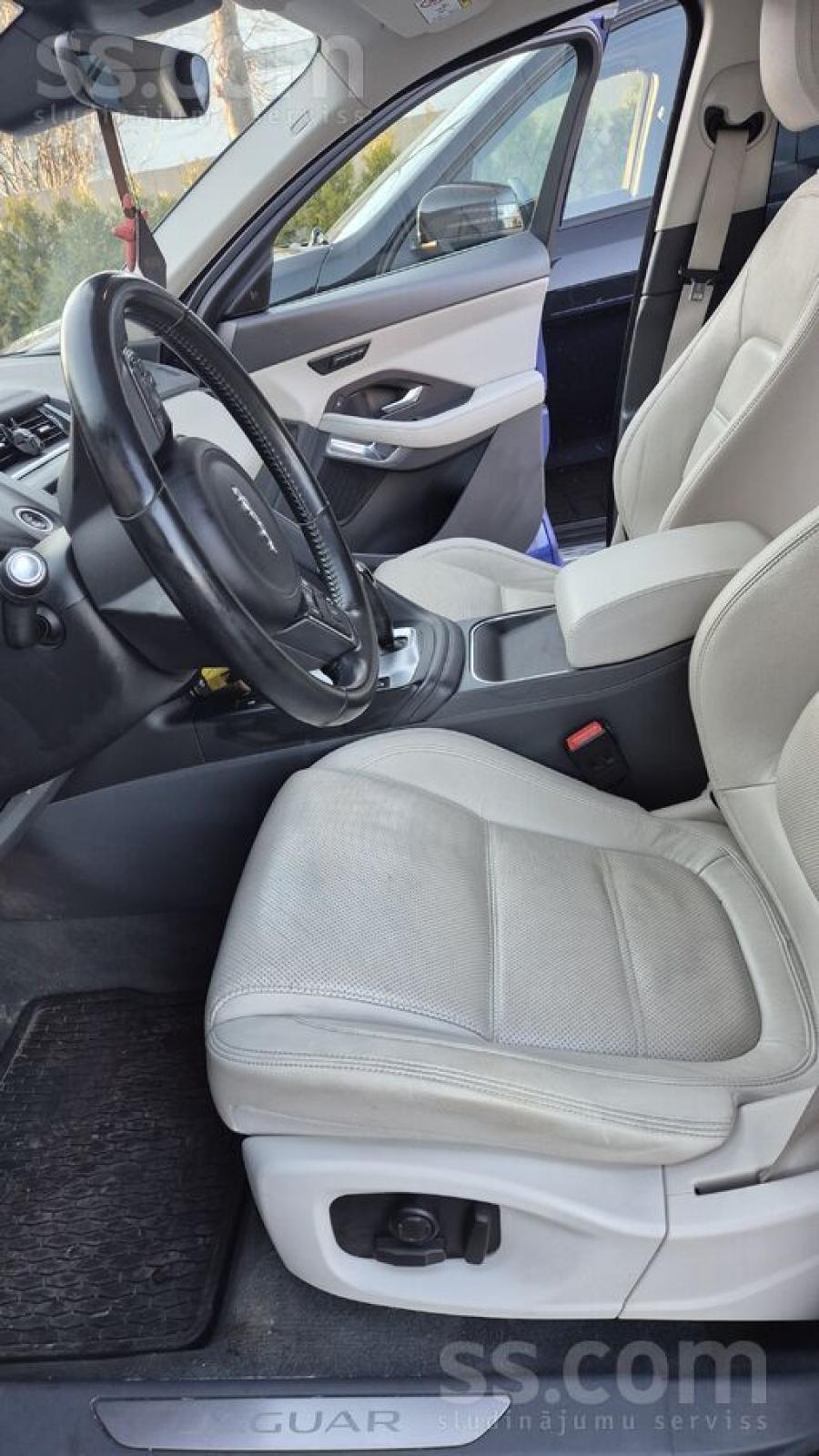 Blue Jaguar E-Pace 2018 in Riga, with an engine capacity of 2.00 L and mileage of 104 thousand km for 18500 €, photo 14 on AUTOMOTO.COM.LV