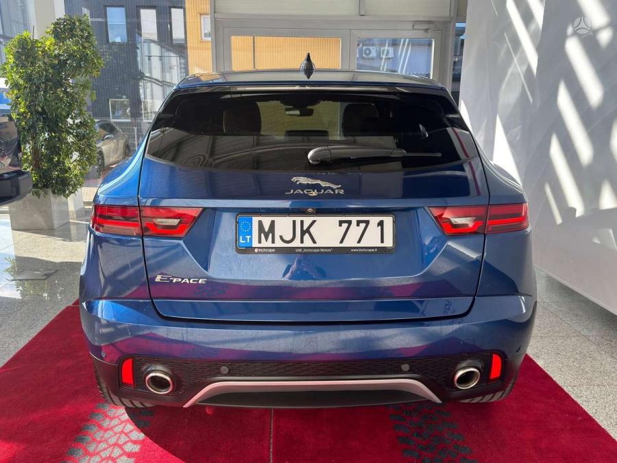 Blue Jaguar E-Pace 2022 in Siauliai, with an engine capacity of 2.00 L and mileage of 81 thousand km for 28900 €, photo 7 on AUTOMOTO.COM.LV