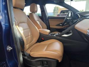 Blue Jaguar E-Pace 2022 in Siauliai, with an engine capacity of 2.00 L and mileage of 81 thousand km for 28900 €, photo 14 on AUTOMOTO.COM.LV