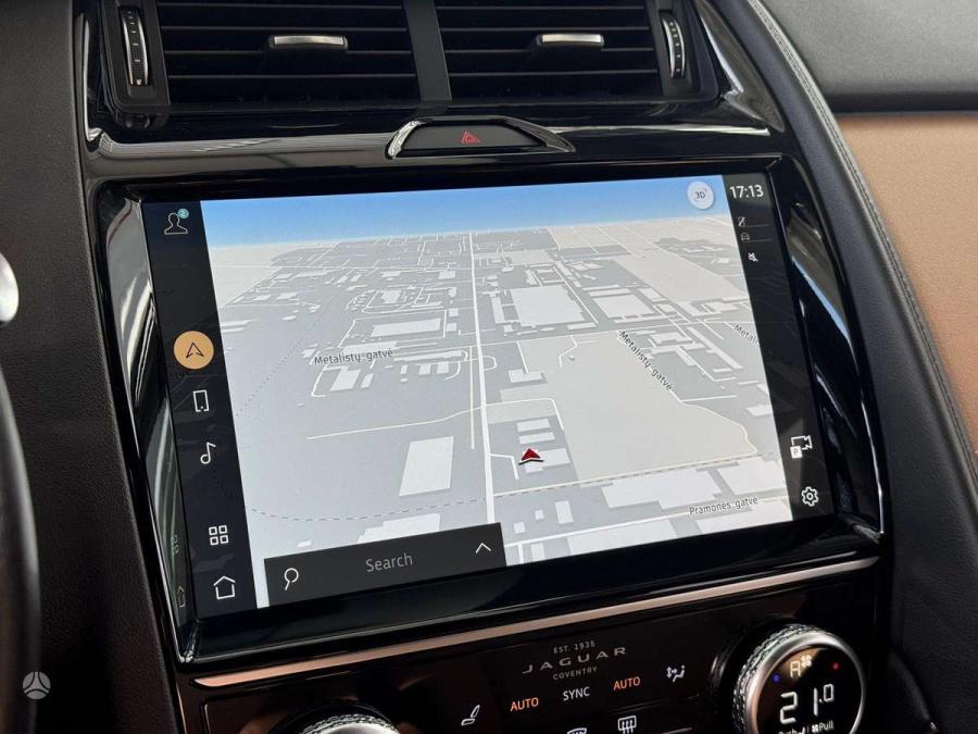 Blue Jaguar E-Pace 2022 in Siauliai, with an engine capacity of 2.00 L and mileage of 81 thousand km for 28900 €, photo 21 on AUTOMOTO.COM.LV